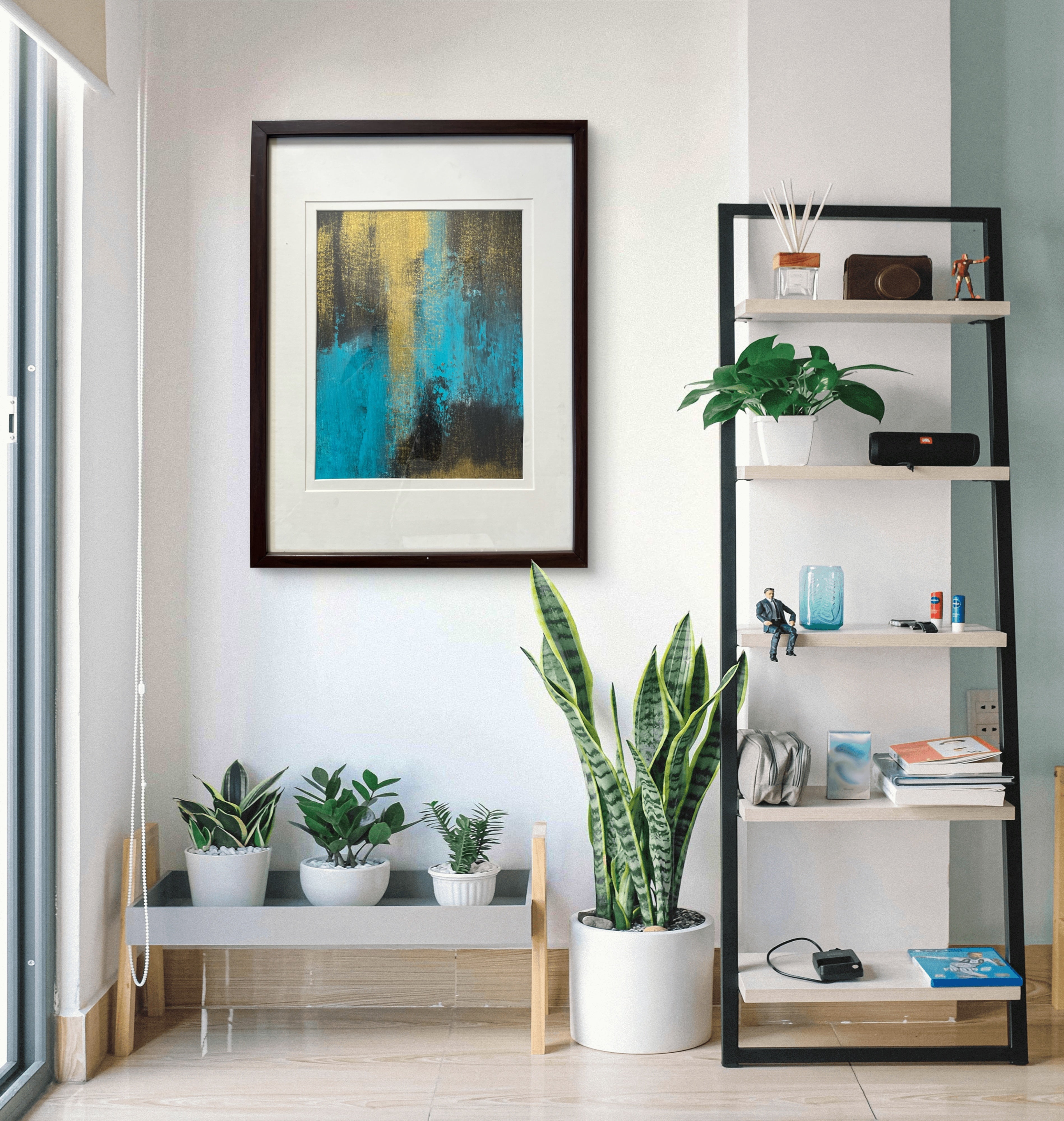Urban Echoes – The Palace of Hues